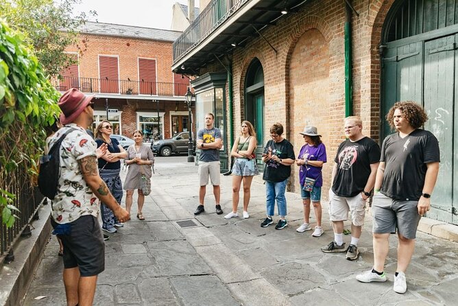 New Orleans Premier Ghost, Voodoo & Vampire Walking Tour - Guides and Atmosphere