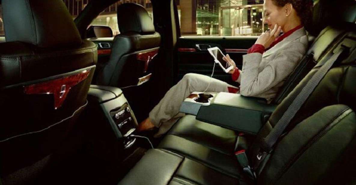 New Orleans Private Luxury Airport Transfer to Downtown - First Impressions: What You Can Expect
