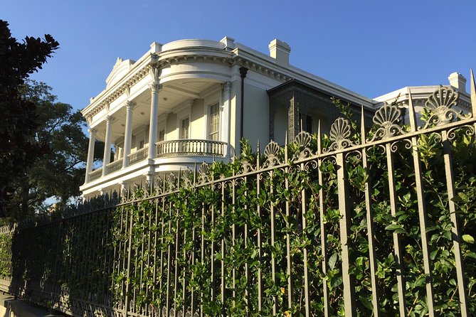 New Orleans Small-Group Garden District Walking Tour - Analyzing the Price and Value