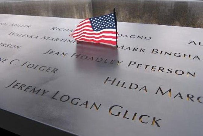 New York 9/11 Memorial Tour with Optional One World Observatory - Emotional and Reflective Moments