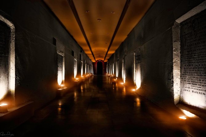 New York Catacombs by Candlelight - The Guides Make All the Difference