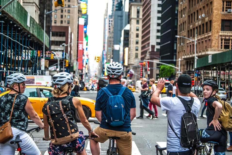 New York City: A Day in Manhattan Cycling Tour - Overview of the Tour