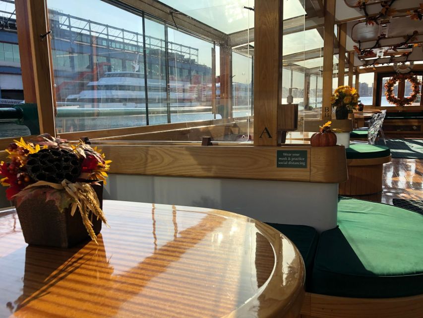 New York City: Afternoon Fall Foliage Lunch Cruise - Introduction: An Autumn Escape on the Hudson