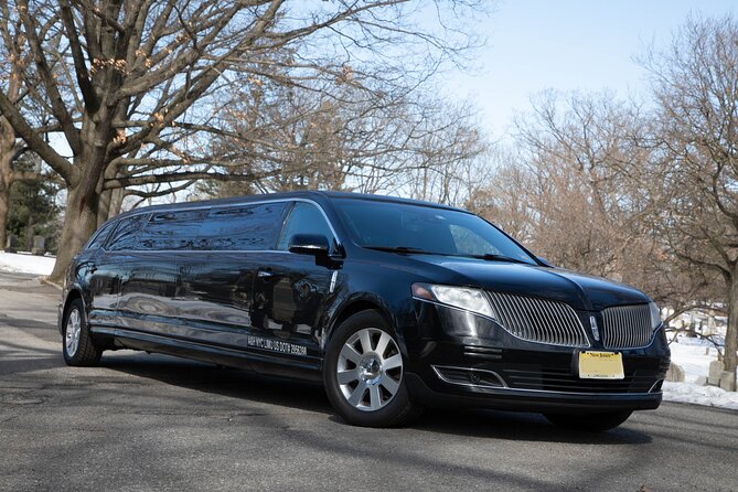 New York City Airport Arrival Transfer by Limo LGA JFK EWR - The Experience Itself: What to Expect