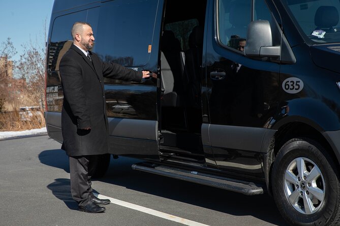 New York City Airport Arrival Transfer by Sprinter LGA JFK EWR - FAQs