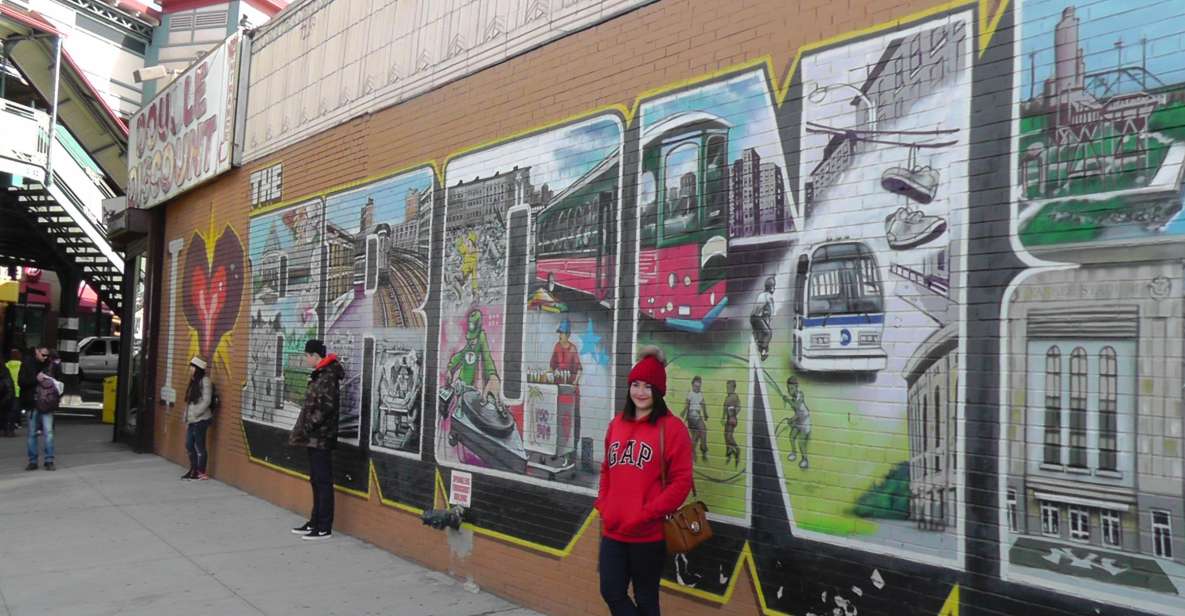 New York City: Brooklyn, Queens and Bronx Tour in Spanish - Key Points