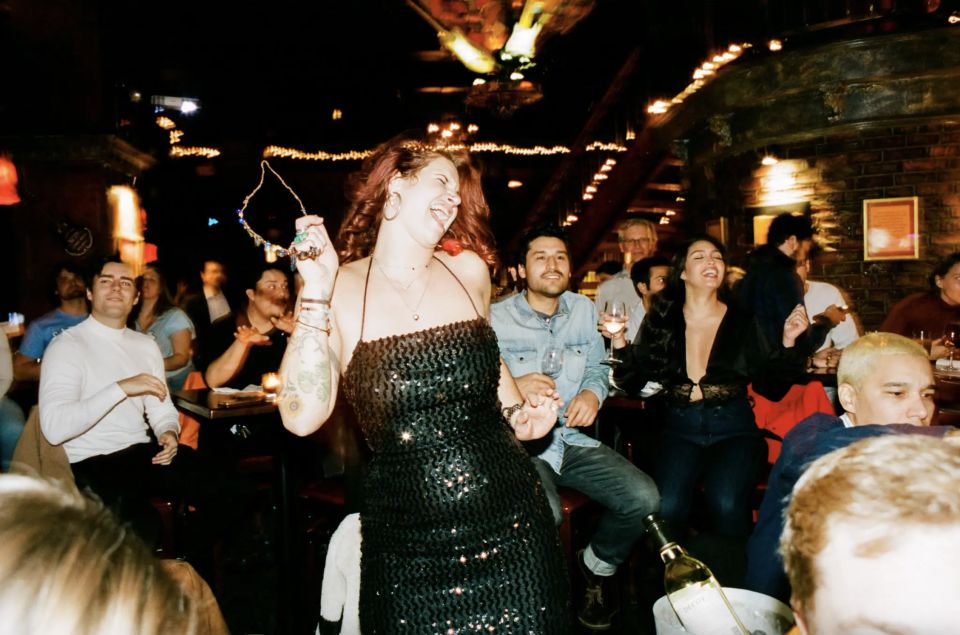 New York City: Dueling Pianos Show - FAQs