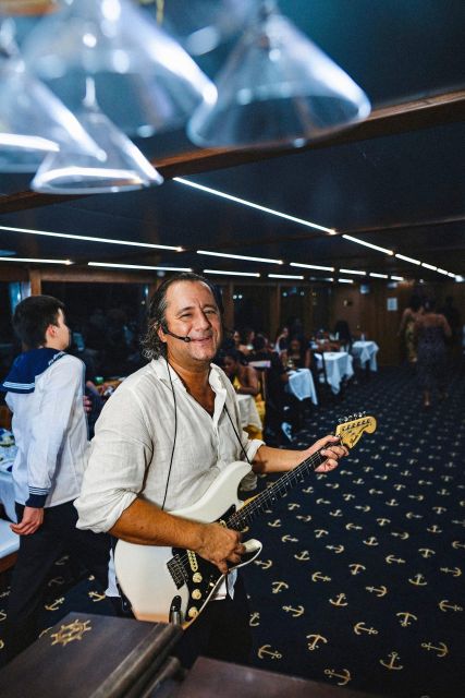 New York City: Gourmet Dinner Cruise with Live Music - Dining: Quality, Quantity, and Atmosphere
