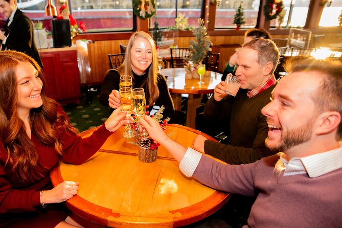 New York City Holiday Sunset Sightseeing Cruise - A Deep Dive into the Experience