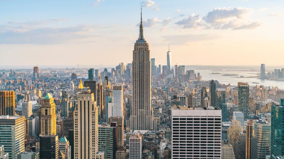 New York City: Luggage Storage - The Practical Benefits
