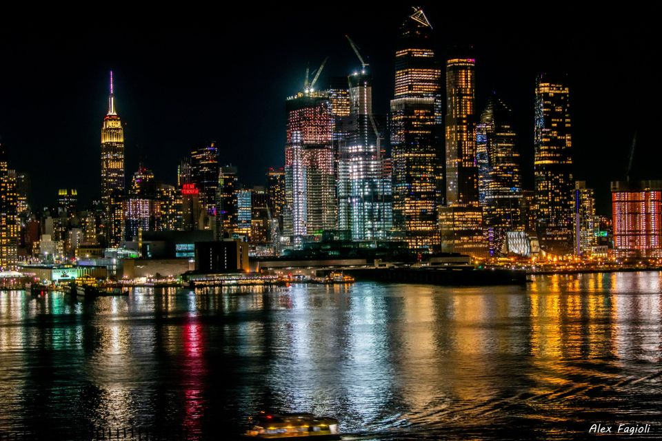 New York City: Night Skyline Bus Tour with Pizza Slice - An In-Depth Look at What to Expect