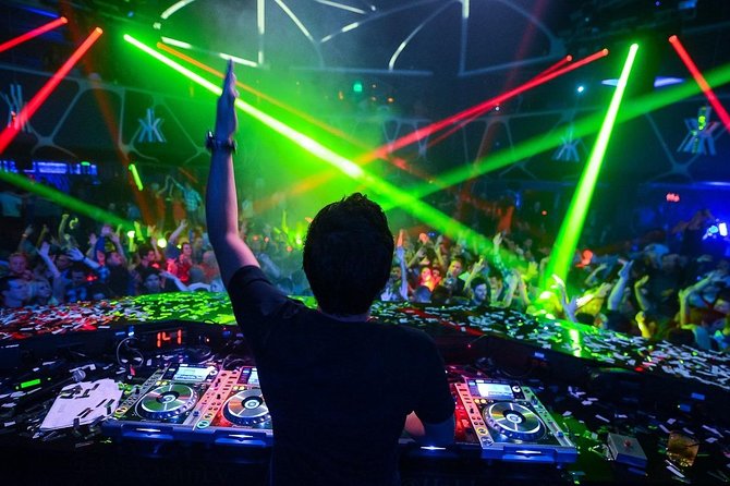 New York City Nightclub Tour - The Pros and Cons