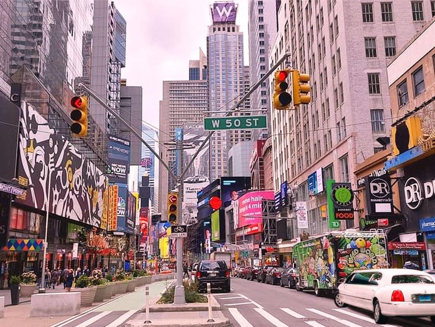 New York City: Private Manhattan Limousine Tour - Who Should Consider This Tour?