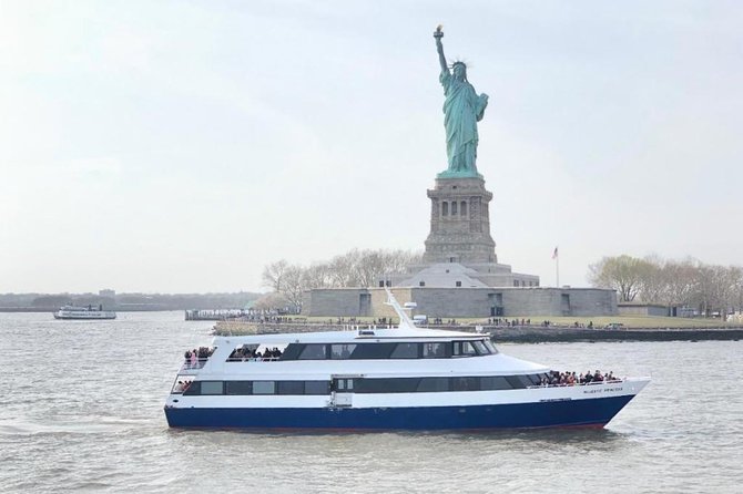 New York City Skyline and Statue of Liberty Cruise - An In-Depth Look at the Cruise Experience