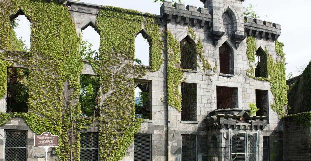 New York City: Smallpox Hospital Photo Tour - Discovering the Ruins of the Smallpox Hospital