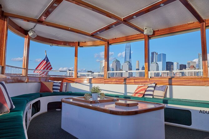 New York City Sunset Cocktail Cruise on Small Yacht - Who Will Love This Experience?
