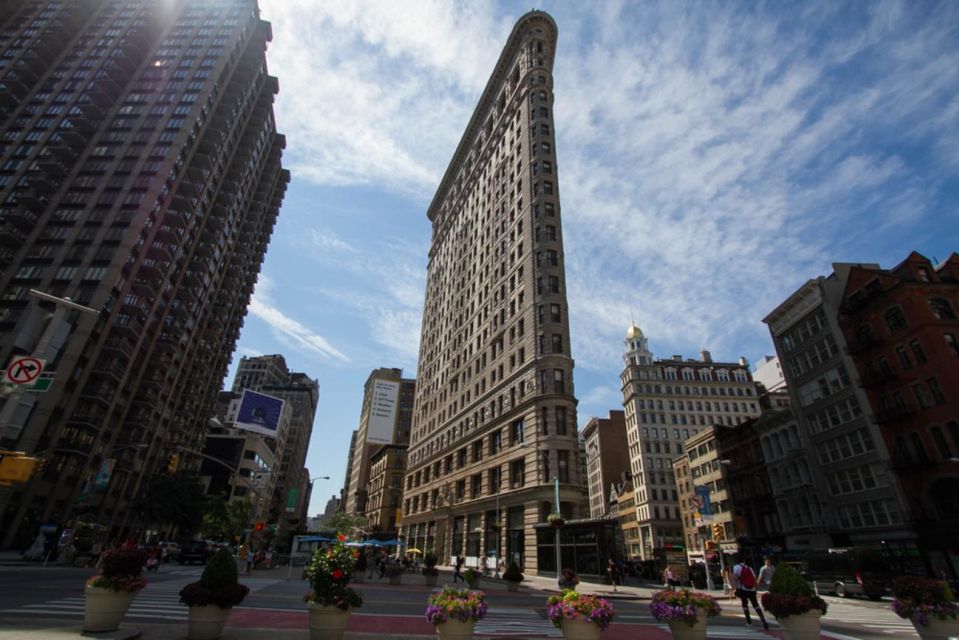 New York Citys Iconic Christmas Tour - Why This Tour Is a Great Choice