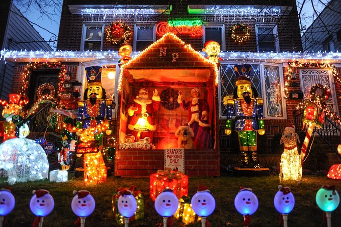 New York Dyker Heights Christmas Lights Guided Walking Tour - The Value of the Tour