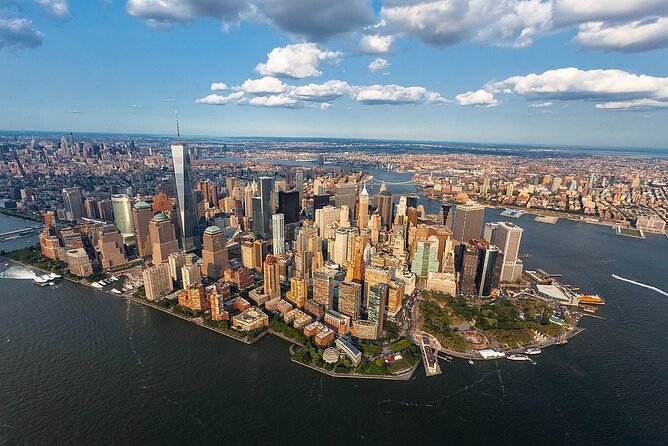 New York: JFK Airport to Manhattan|Brooklyn|Queen Shared Transfer - The Sum Up
