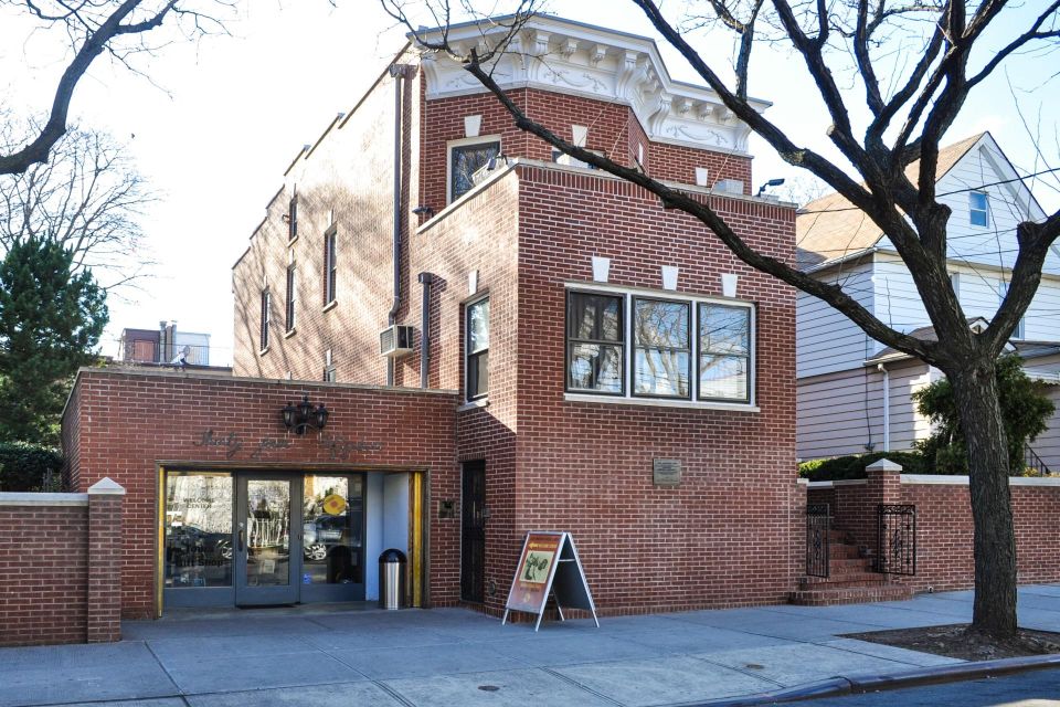 New York: Louis Armstrong Private Walking Tour with Concert - FAQ