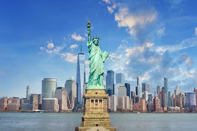 New York Statue of Liberty and Happy Hour Cruise Combo - The Experience in Detail