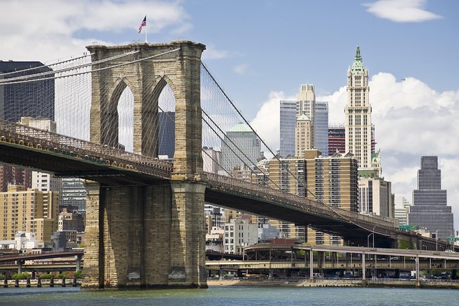 New York Tour by Subway and Bus with Private Guide - Who Is This Tour Best For?