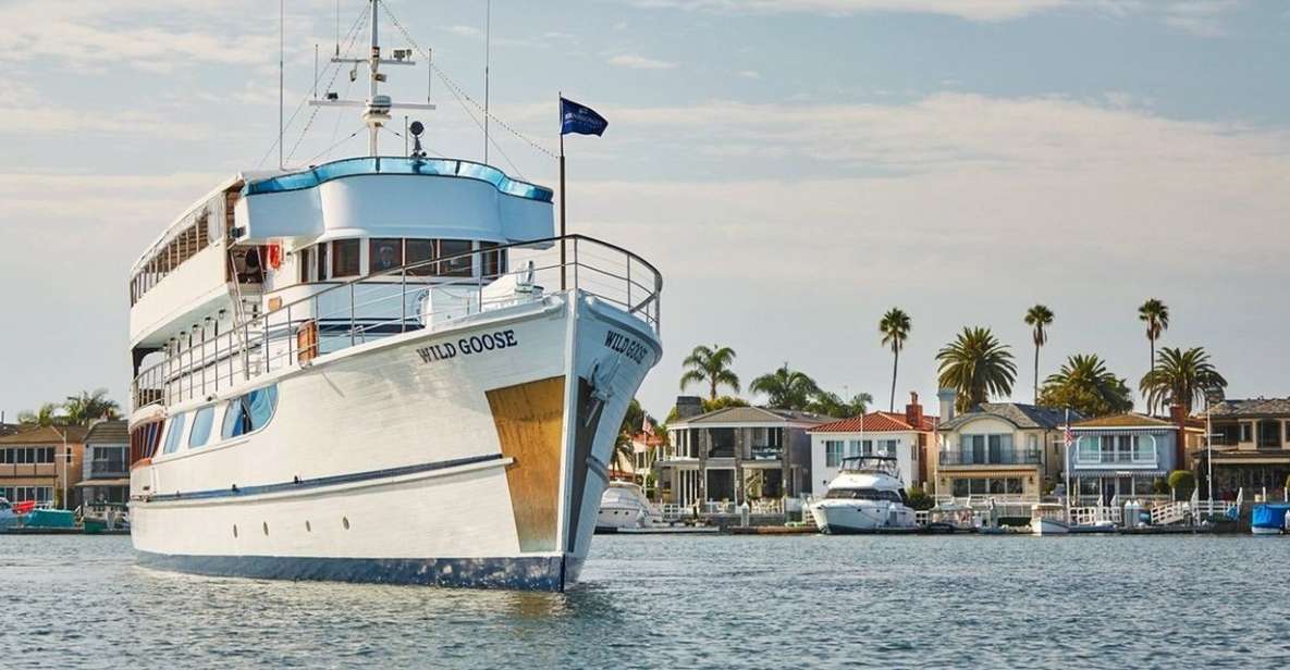 Newport Beach: Christmas Eve Buffet Brunch or Dinner Cruise - An Inside Look at the Newport Beach Christmas Eve Cruise
