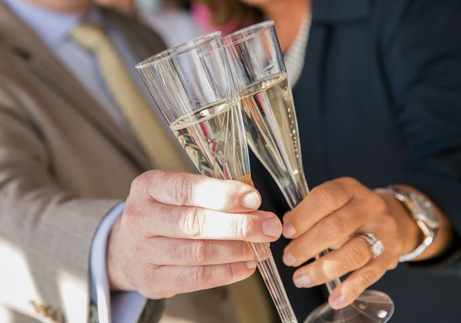 Newport Beach: Christmas Eve Buffet Brunch or Dinner Cruise - Who Is This Cruise Best Suited For?