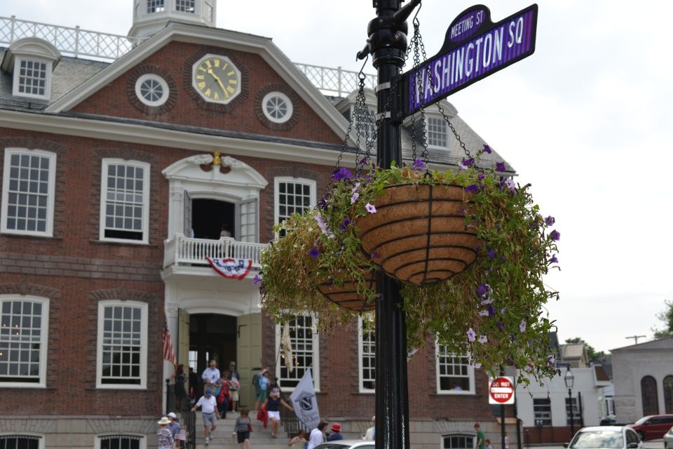 Newport: Colonial History Walking Tour with Museum Entry - Discovering Newport’s Colonial Past