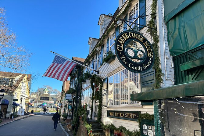Newport Downtown Historic Audio APP Self Guided Smart Phone Tour - Navigating and Booking the Tour