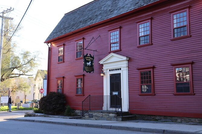 Newport Downtown Historic Audio APP Self Guided Smart Phone Tour - Who Will Love This Experience?