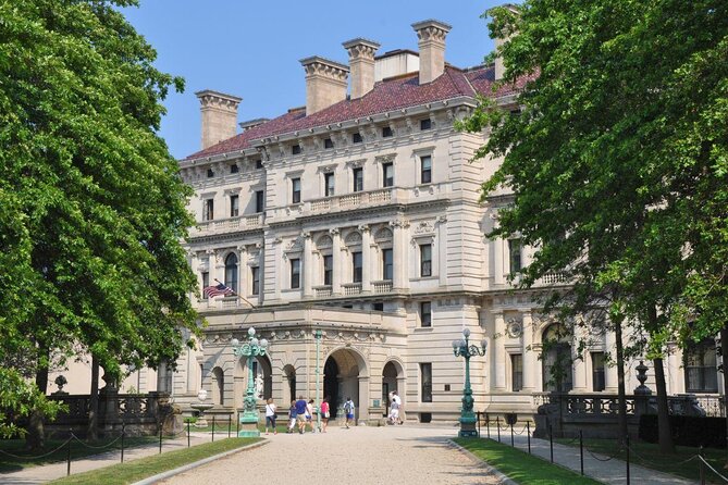 Newport Trolley Tour with Breakers Mansion - Viking Tours - Key Points