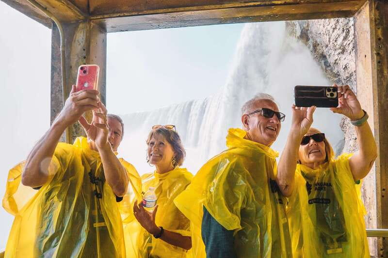 Niagara Falls: Guided Tour with Behind the Falls & Boat Ride - Introduction