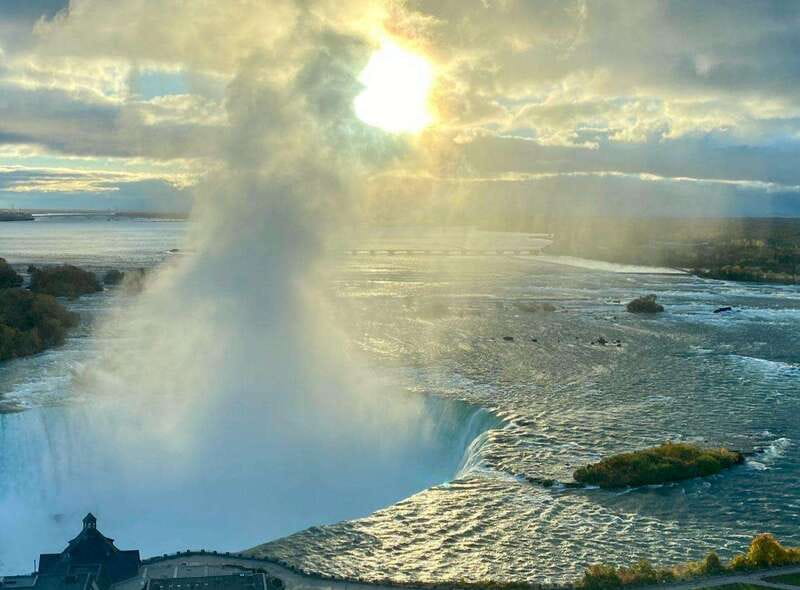 Niagara Falls: Luxury Private Tour with Winery stop - What Sets This Tour Apart