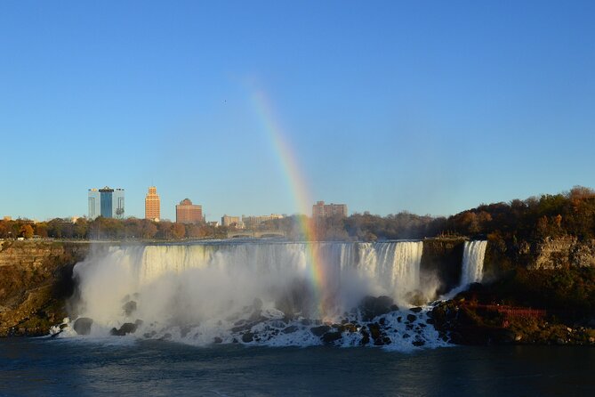 Niagara Falls Night Illumination Tour: Holiday Edition - Detailed Breakdown of the Itinerary