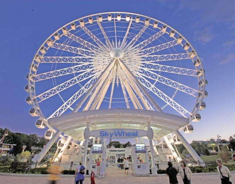 Niagara Falls Tour from Toronto With Niagara Skywheel - How the tour begins