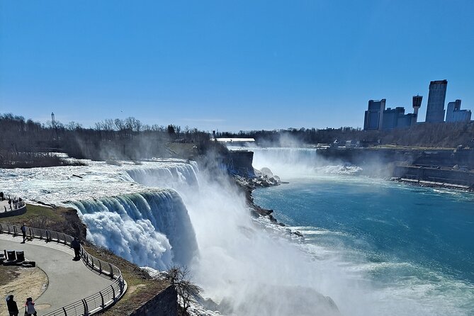 Niagara Falls Tour Includes Maid of the Mist & Cave of the Winds - Transportation and Group Size