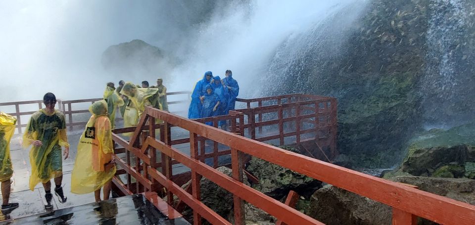Niagra Falls, USA Side: Boat, Cave and Shuttle pass Tour - What’s Included and What’s Not