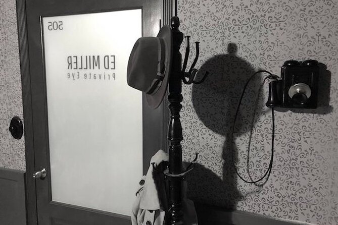 Noir Escape Room in Alaska - Key Points