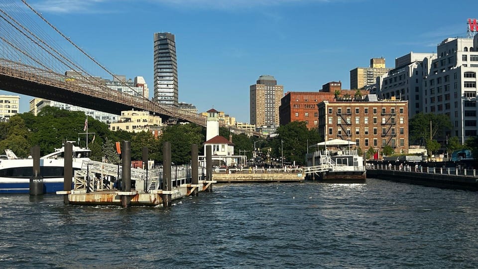 NYC: Brooklyn Bridge and DUMBO Tour with East River Ferry - FAQ