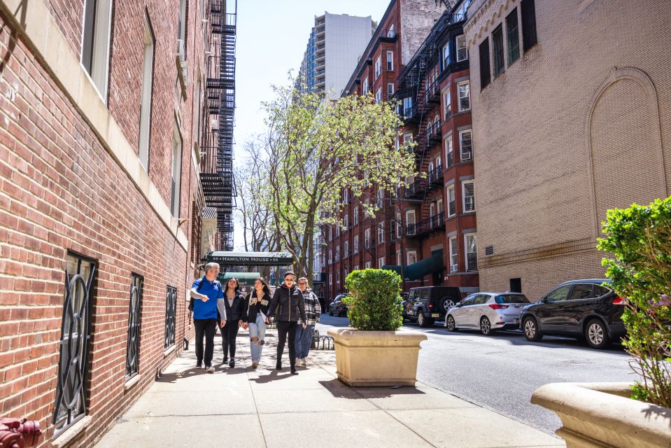 NYC: Brooklyn Heights and DUMBO Neighborhood Food Tour - Discover the Flavors and Views of Brooklyn on a Food Tour