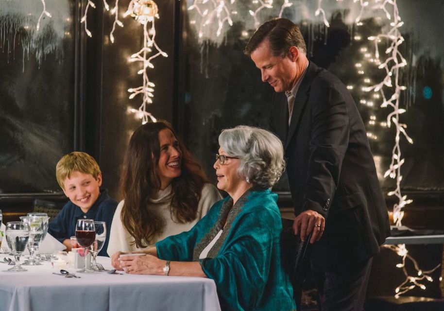 NYC: Christmas Day Buffet Brunch or Dinner Harbor Cruise - An In-Depth Look at the Cruise Experience