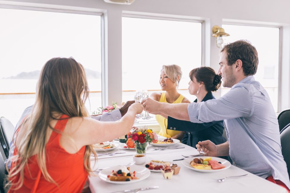NYC: Christmas Eve Buffet Lunch or Dinner Harbor Cruise - FAQ