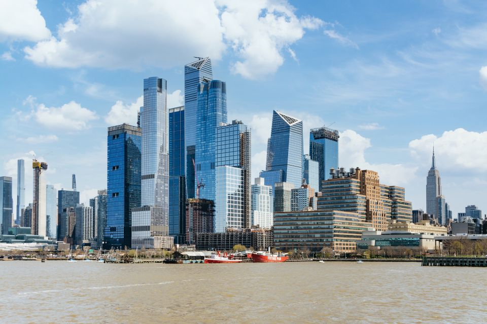 NYC: Circle Line 1.5-Hr Landmarks Skip-The-Box-Office Cruise - Key Points