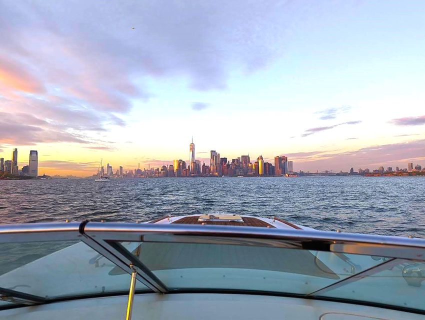 NYC: Fall Foliage Private Yacht Tour - FAQs