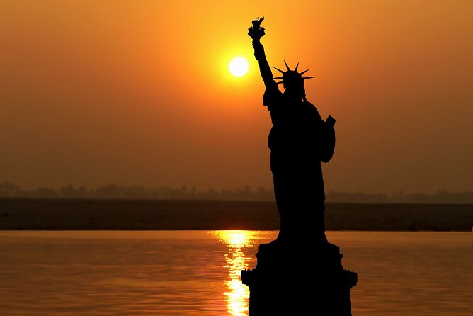 NYC: Harbor Skyline and NYC Lights and Statue of Liberty - Who Should Consider This Tour?