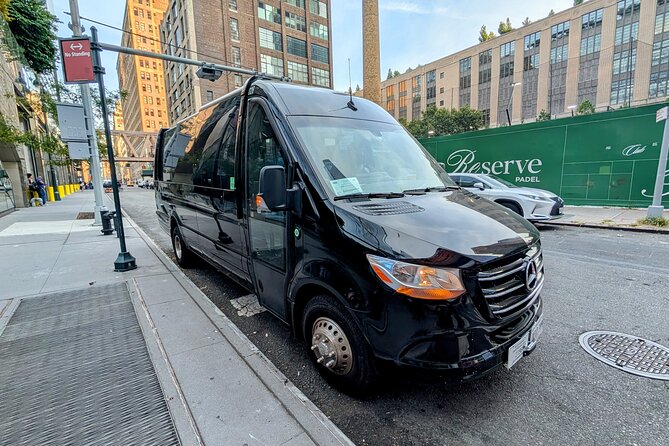 NYC Holiday Lights Tour - The Comfort of Private Transportation