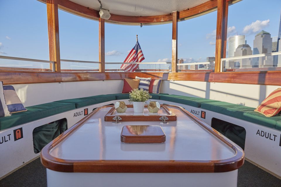 NYC: Hudson River Fall Foliage Yacht Tour - Is it Worth the Price?