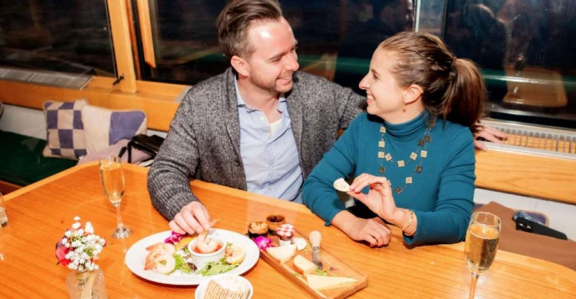 NYC: Night Holiday Lights and Cocoa Cruise - Who Will Love This Cruise?