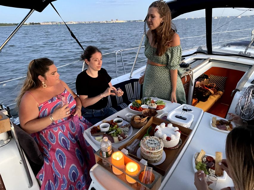 NYC: Private Champagne Sail to the Statue of Liberty - FAQ